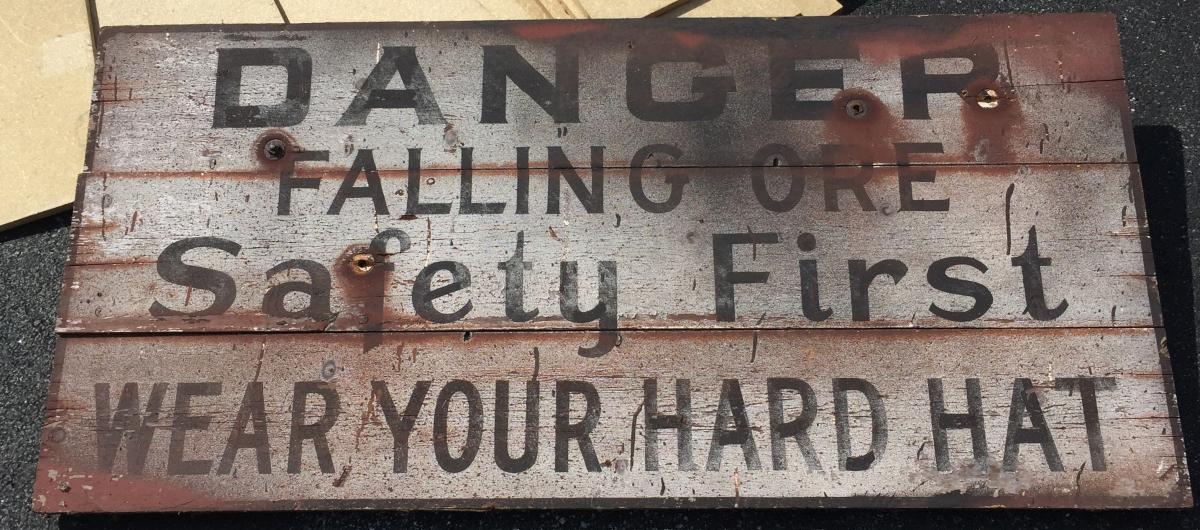 Pier 122 Danger Falling Ore Sign | The CRHS's Conrail Artifact Archive